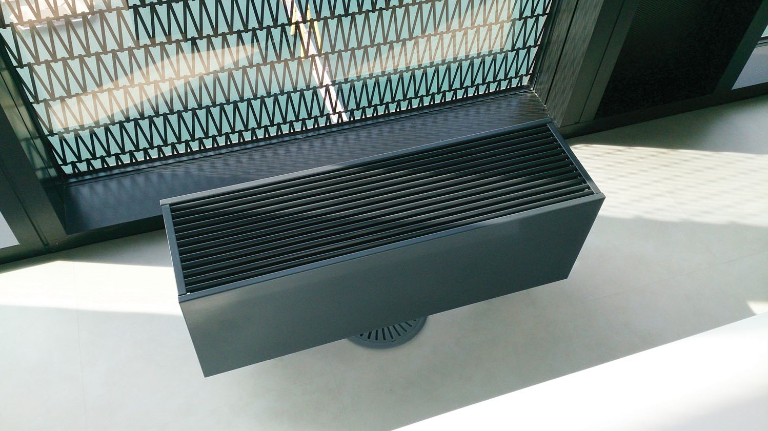 JAGA MINI VRIJSTAANDE CONVECTOR L=600MM H=80MM TYPE19 VERKEERSWIT ...